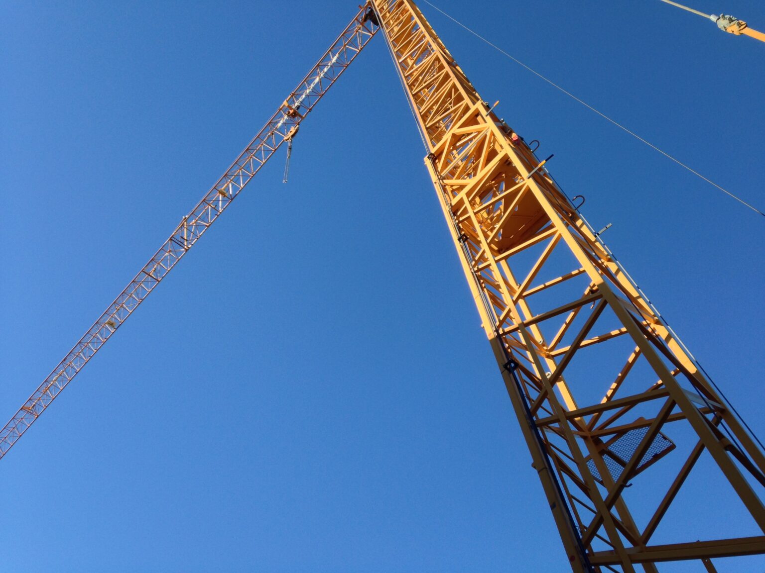 kran - Hotel Pfeiss in Lana